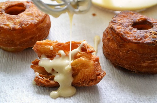 The Art of Cronuts: A Heavenly Fusion of Croissants and Donuts - Amazing